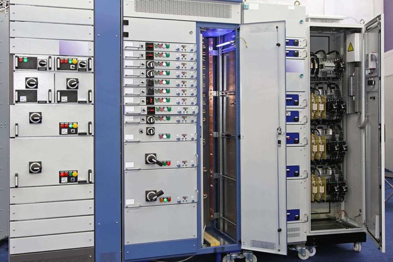 Distribution Switchboard | Panelboard | Function & Components ...